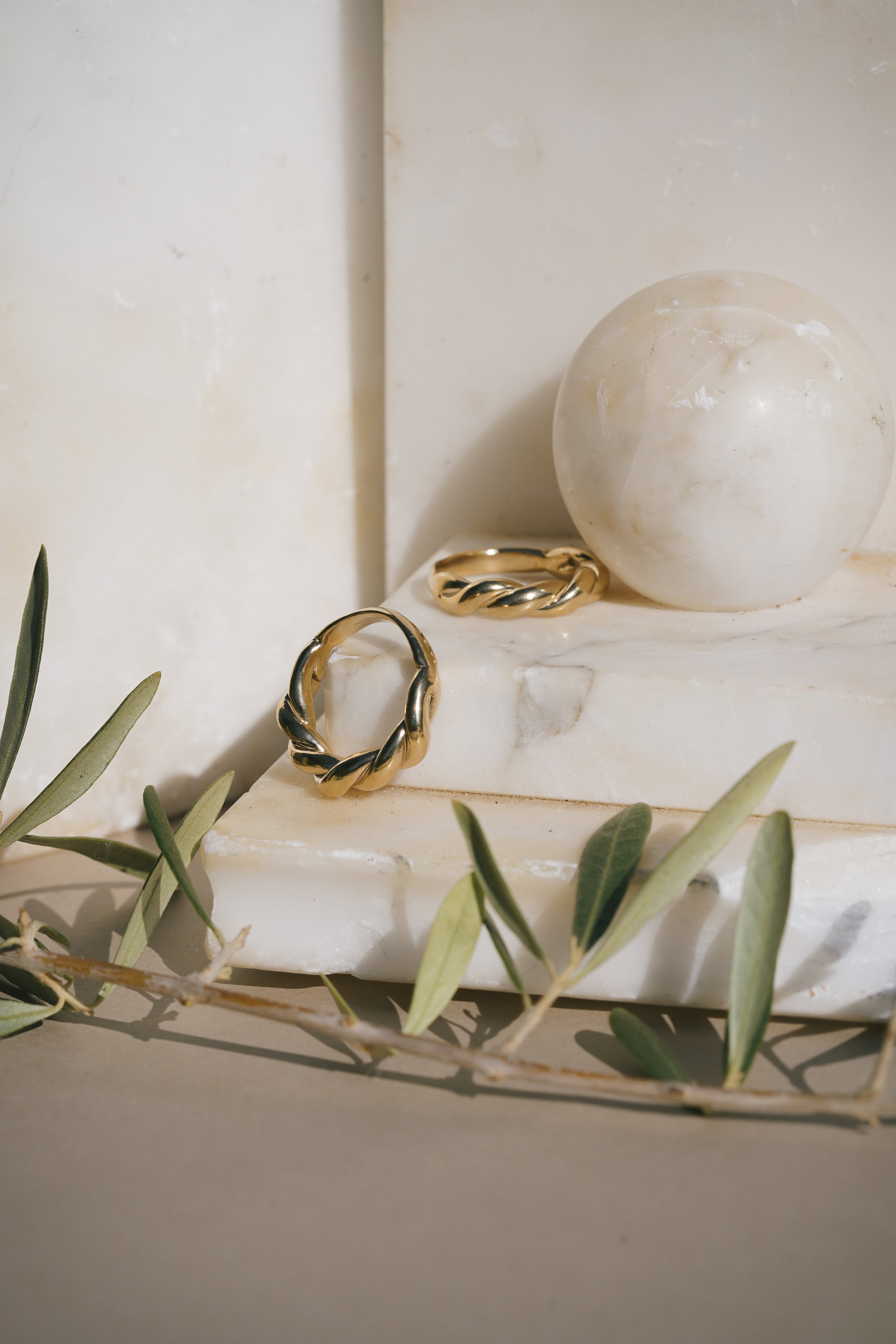 Sorella Ring | Gold – AMANDA HUNT